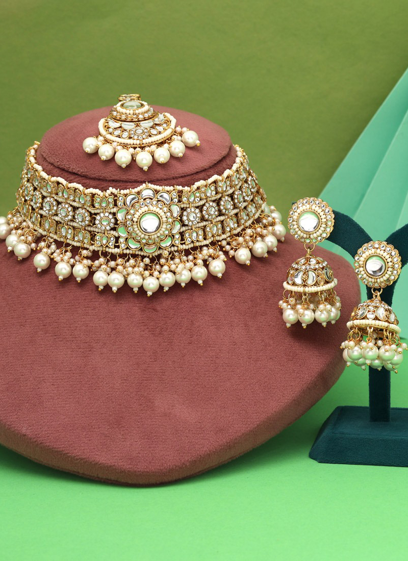 Buy White Color Bridal Wear Kundan Dulhan Set Online From Wholesale Salwar.